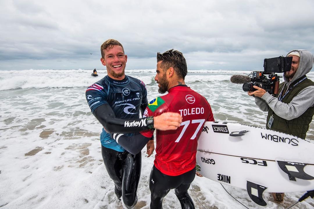 Filipe Toledo vence etapa de Bells Beach e lidera a Liga Mundial de ...